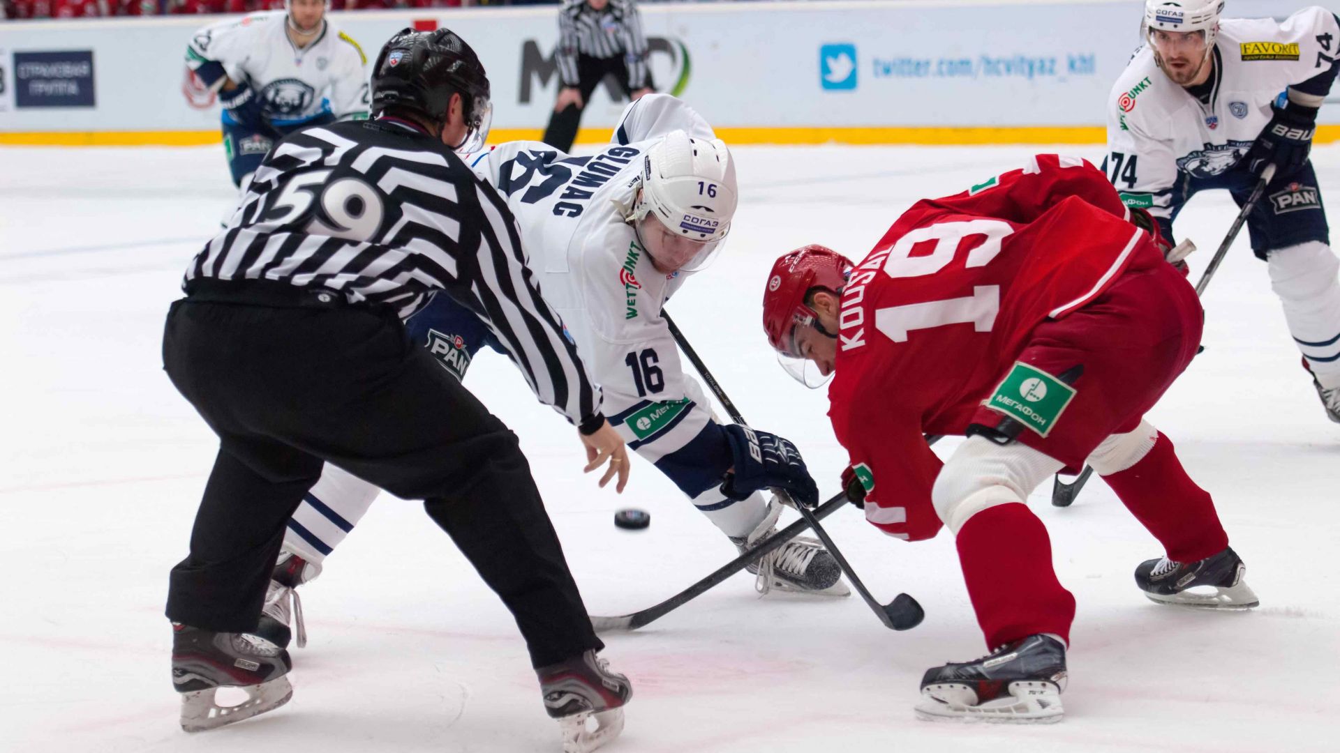 Smith Business Insight - Content - A Data Edge in the Faceoff Circle