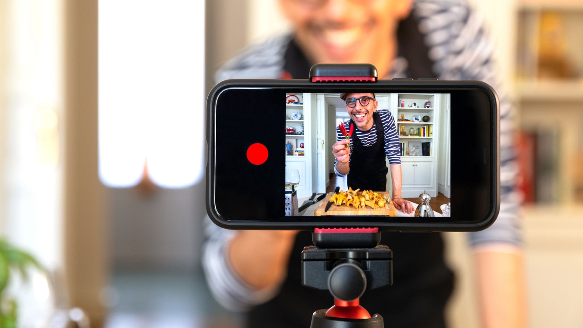 Smith Business Insight - Content - It's Still About the Customer